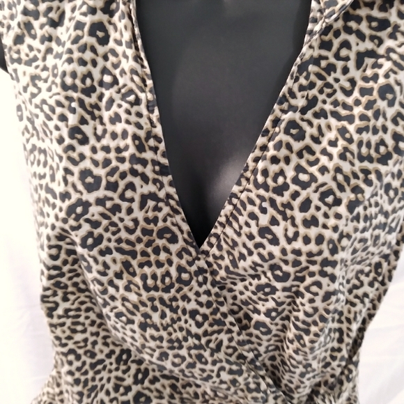 Express Design Studio | Tops | 74 Express Design Studio Top | Poshmark